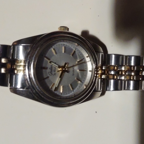 Elgin | Accessories | Vintage Galaxie By Elgin Quartz Womens Wristwatch ...
